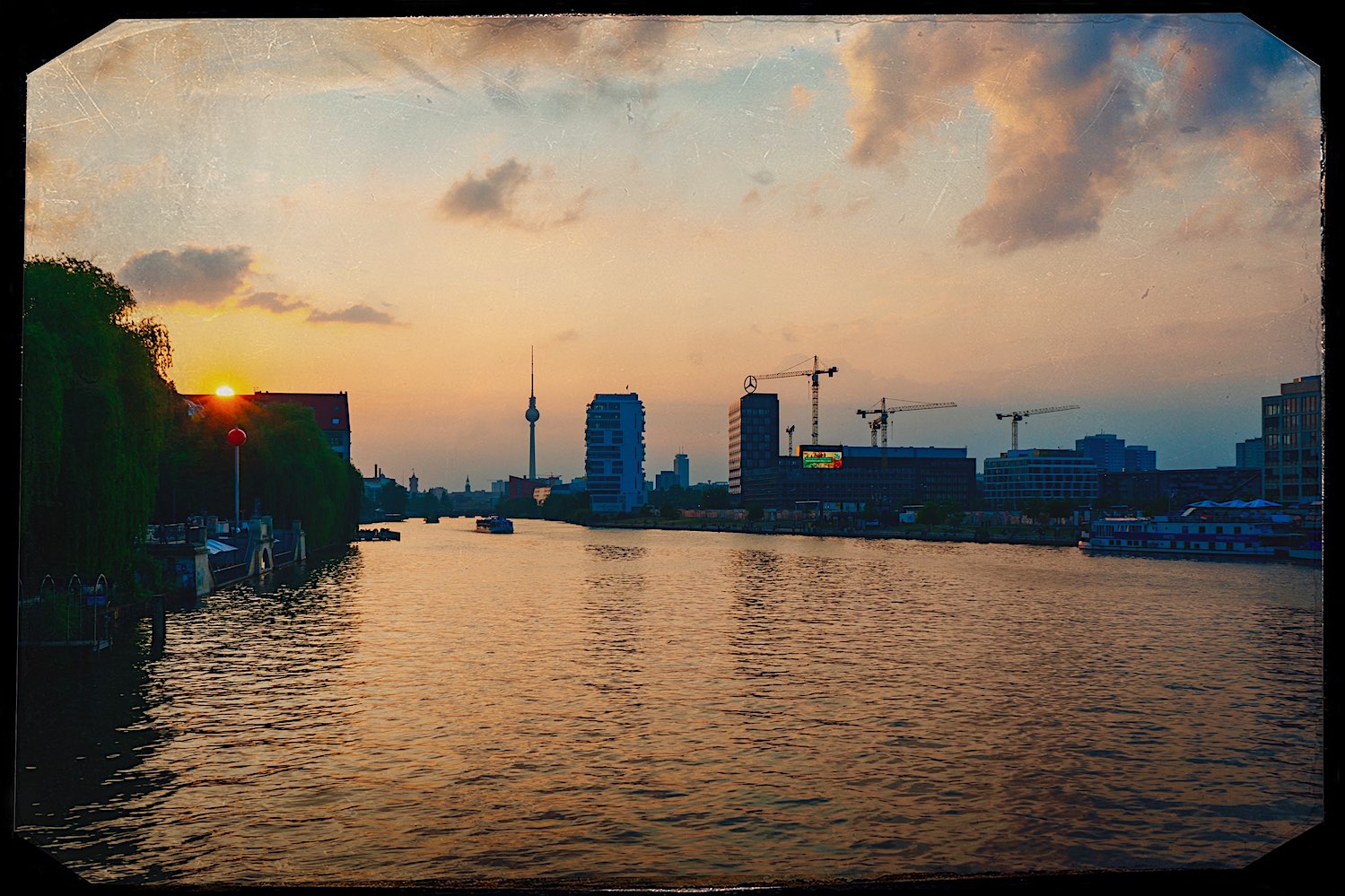 Super Borders for Photos